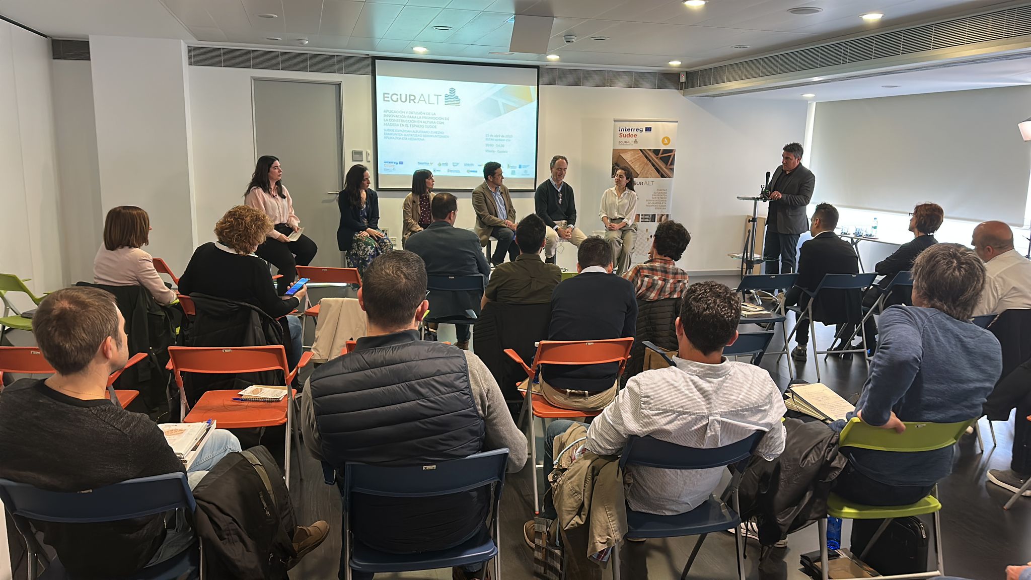 PROFESIONALES DE LA CONSTRUCCIÓN EN MADERA SE REÚNEN EN VISESA PARA PARTICIPAR EN EL TALLER ...